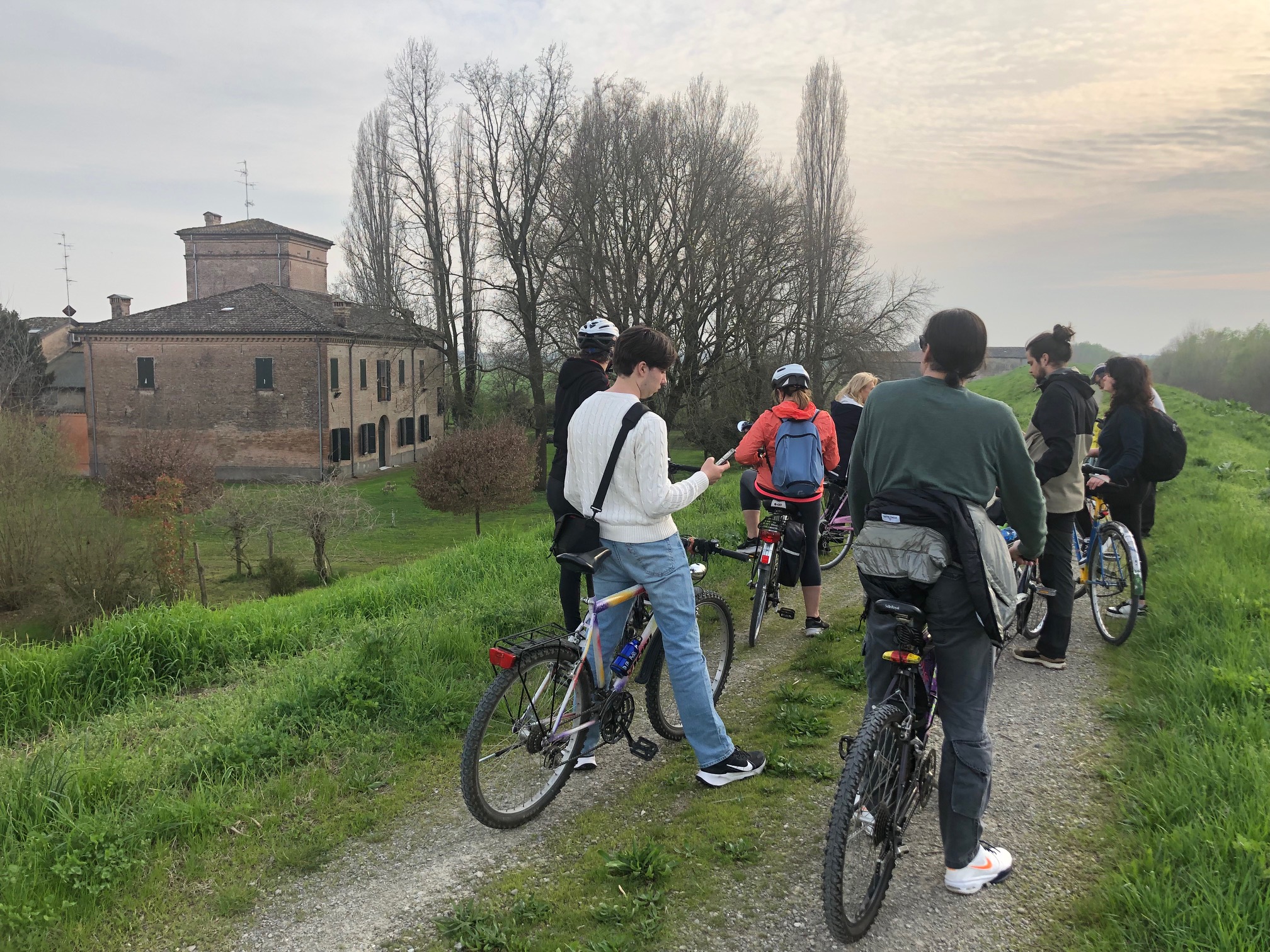 Donna Clarina's Palace | Ciclovia del sole